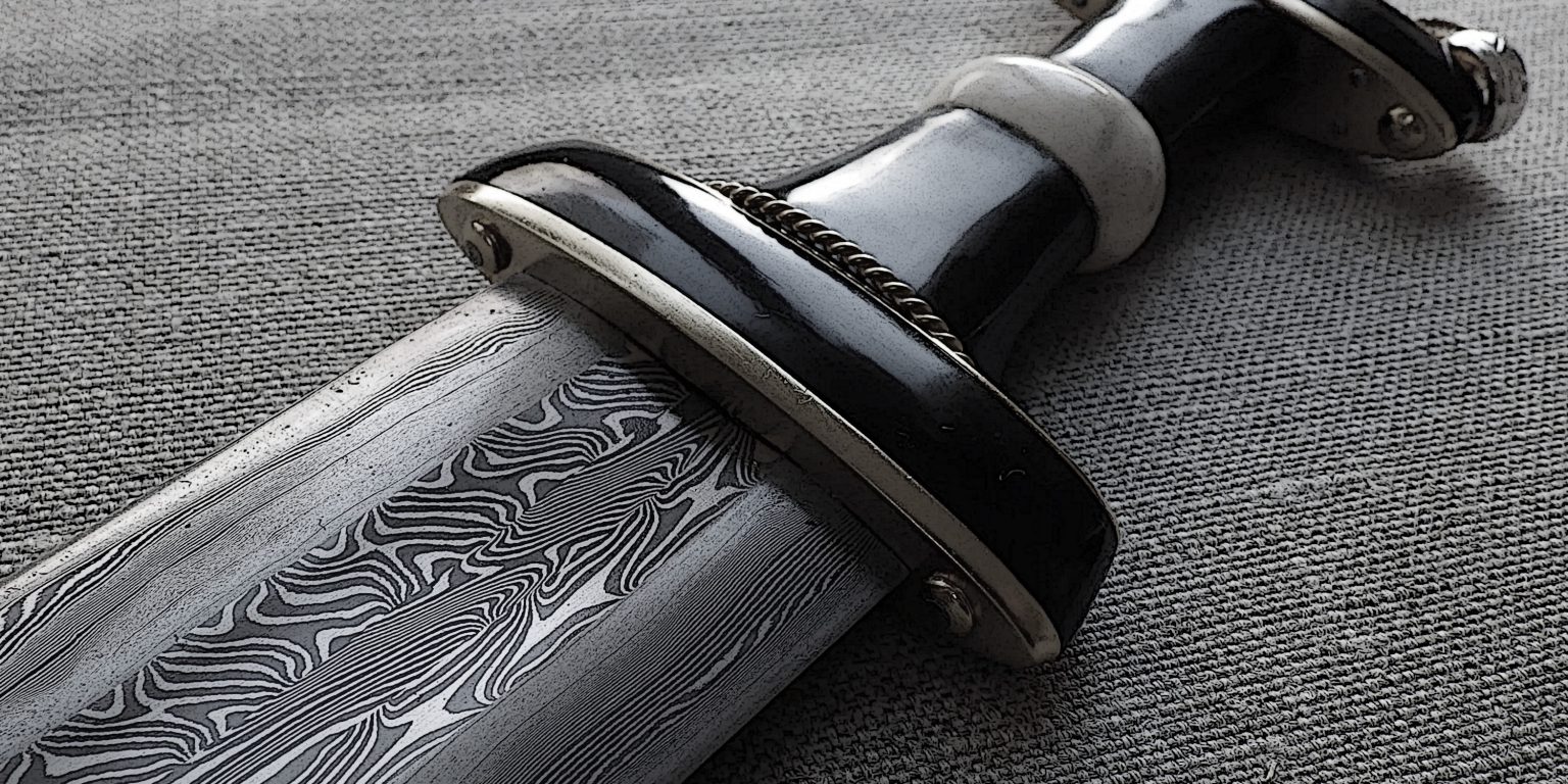 Blades of Legend: The Mythic Swords That Shaped Heroes, Kingdoms, and ...