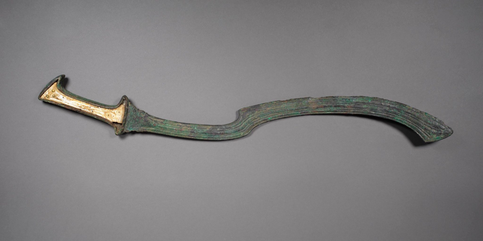 History’s Most Bizarre and Unique Swords: Seven Unconventional Blades ...