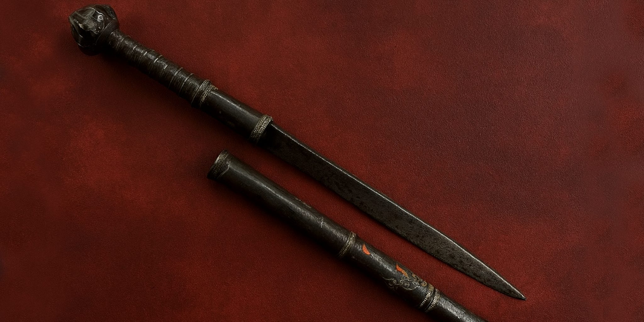 The Macuahuitl: Aztec battle sword - Seven Swords