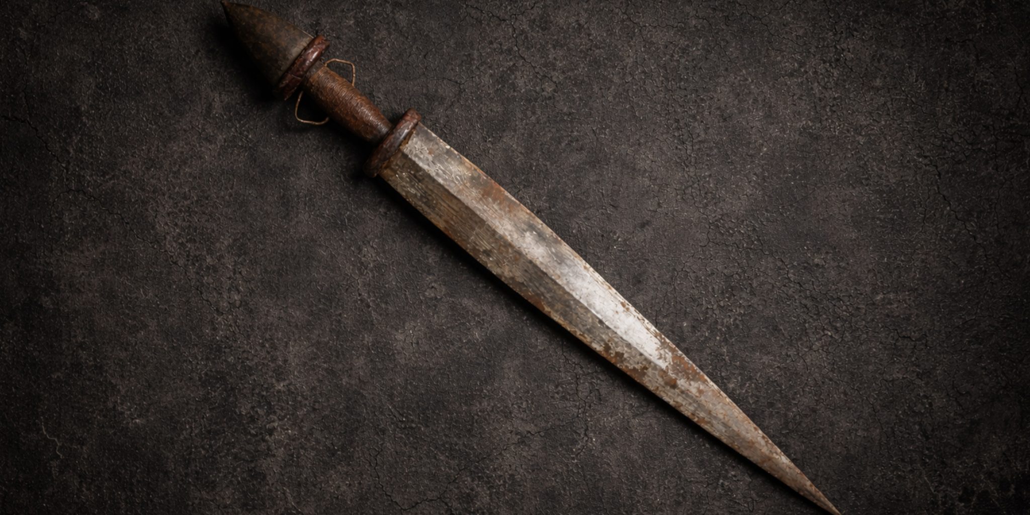 Mongo Iron Sword Guide: History, Specifications, and Collecting